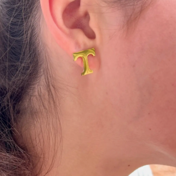College Jewelry:UNIVERSITY OF TENNESSEE GOLD STUD EARRINGS- Fan Glam